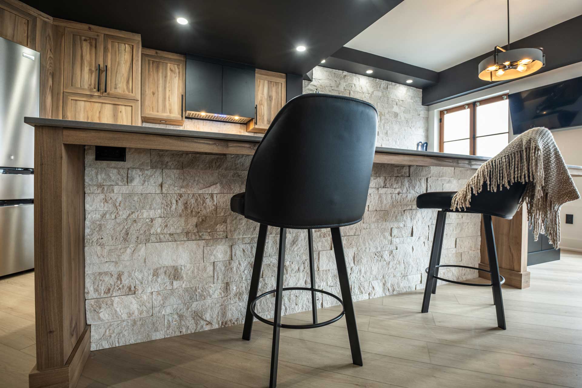 Natural stones Mega Groove - Wall coverings|Lanctôt Couvre-Sol De ...